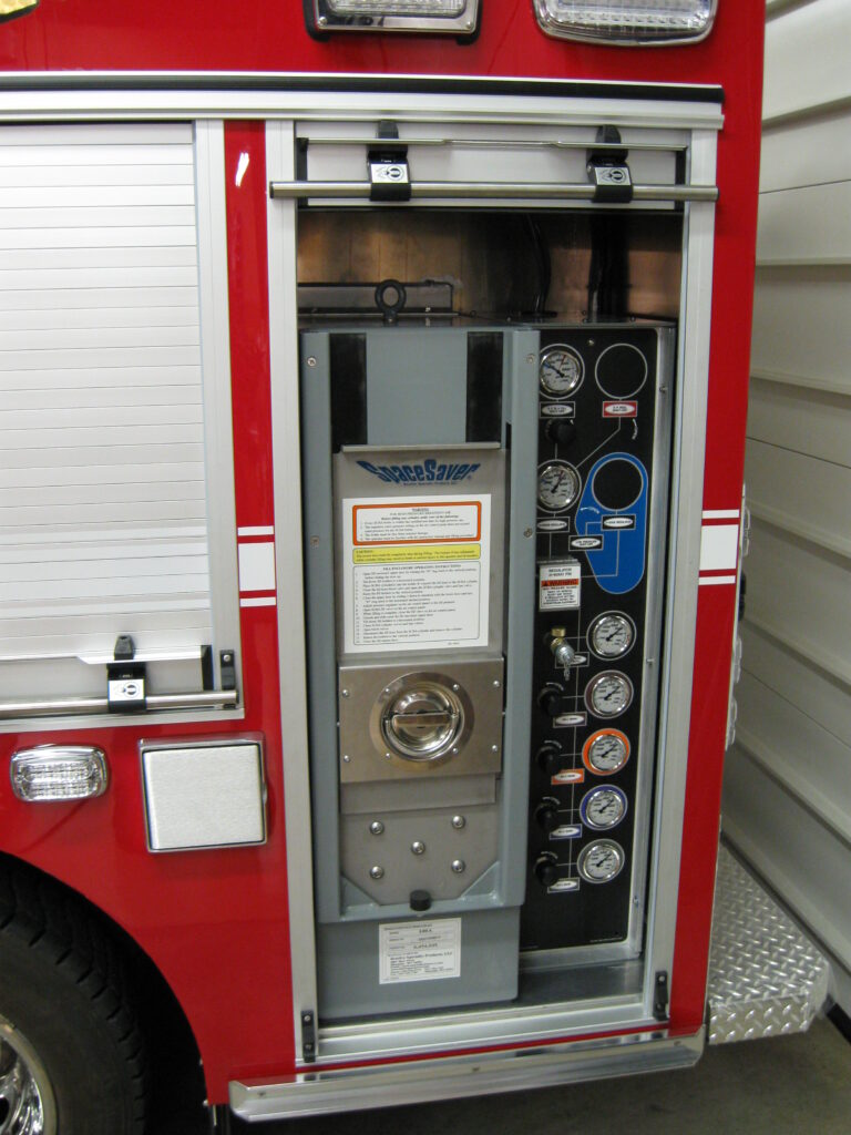 SpaceSaver® Model 100A Two Cylinder SCBA Fill Station | RSP